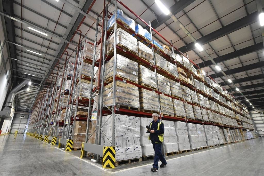 How warehouse management system Dubai helps manufacturing industries?